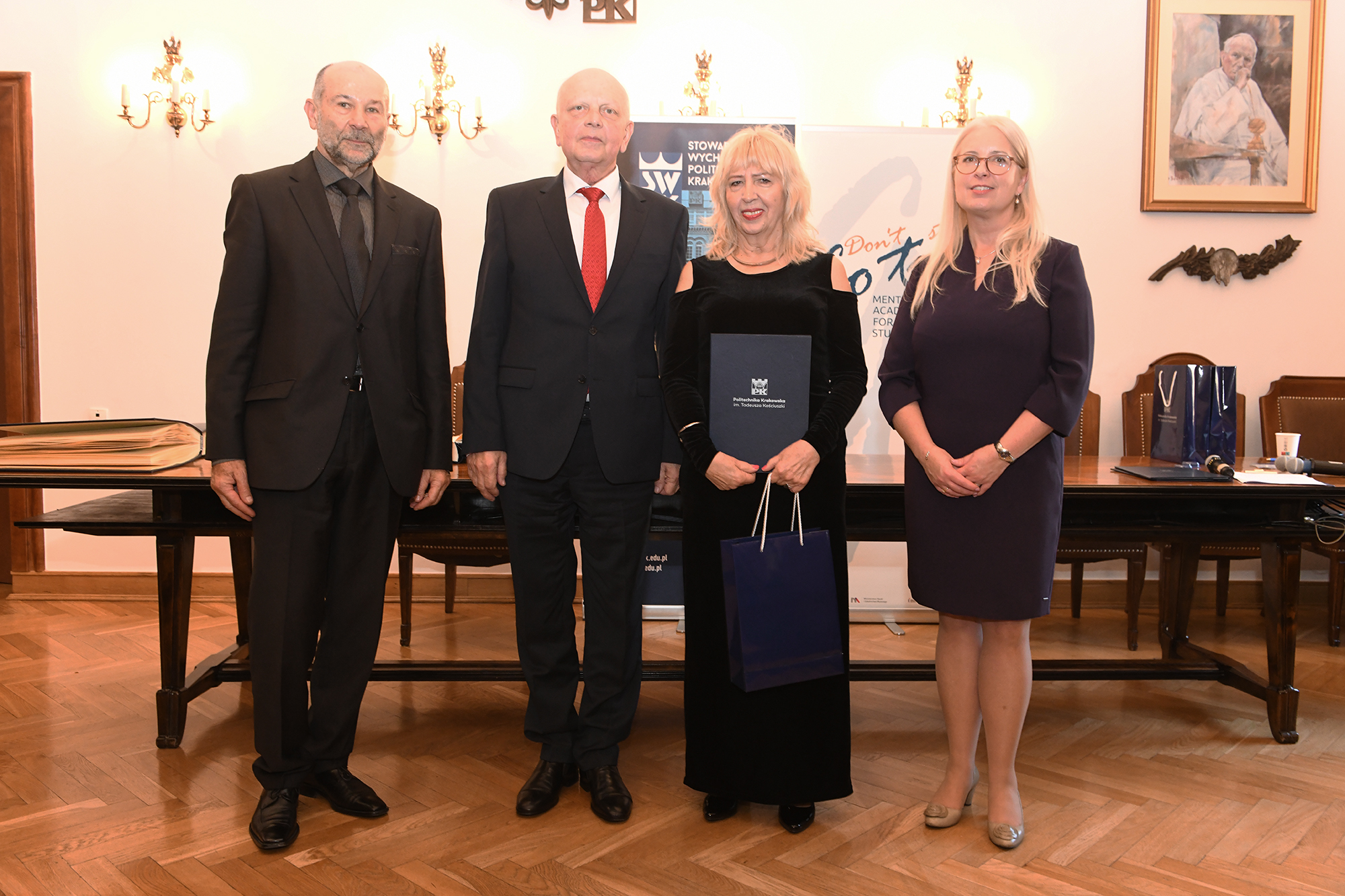 Wybitni wychowankowie Politechniki wpisani do "Złotej Księgi". Wśród ...